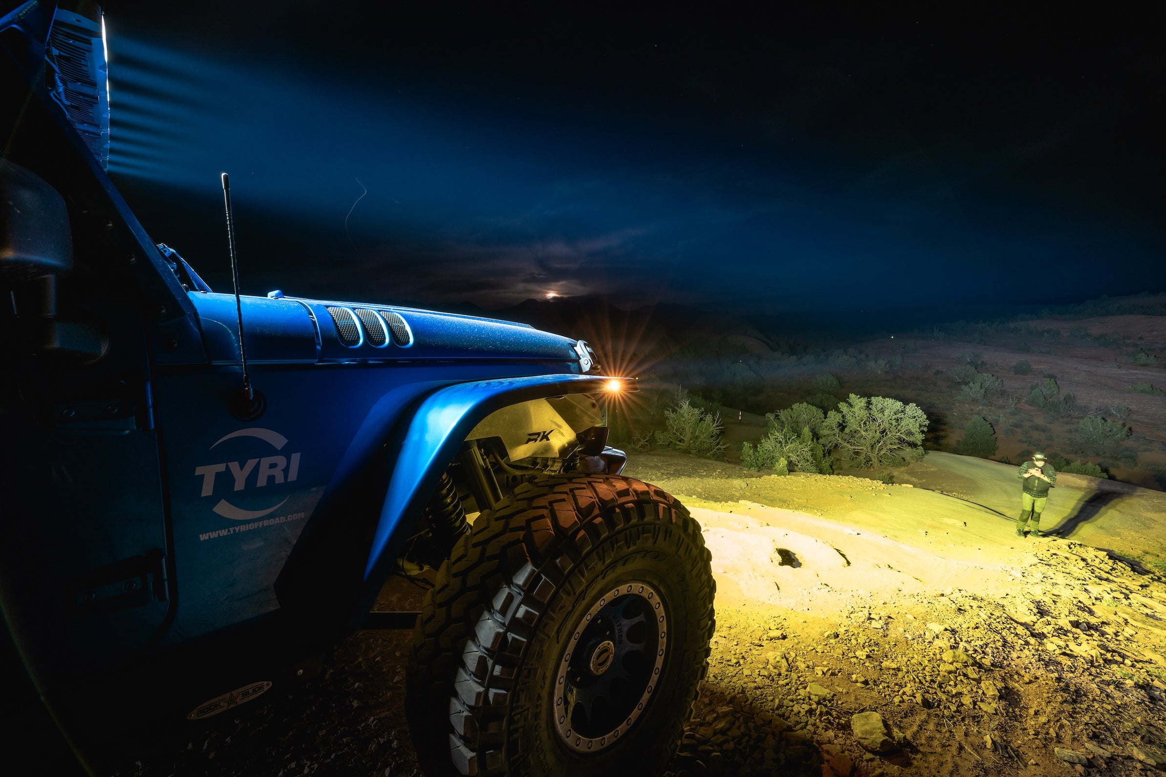 TYRI Off-Road Lighting V24 8600 eLumen 24" Hyperion Series Light Bar ...