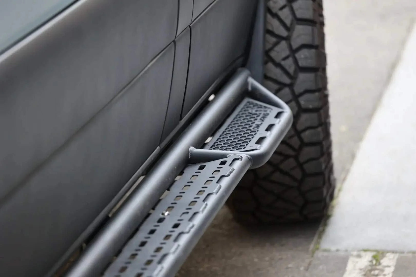Owl Tubular Explorer Side Step for 2007+ Mercedes Sprinter Van – Main ...